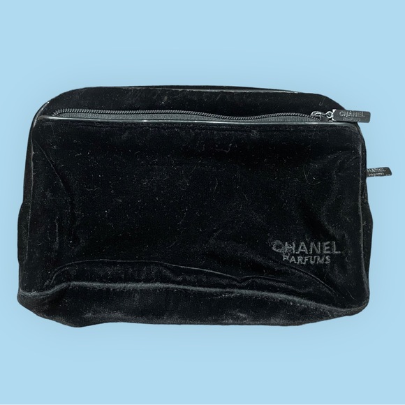 CHANEL | Bags | Vintage Chanel Parfums Velour Pouch | Poshmark